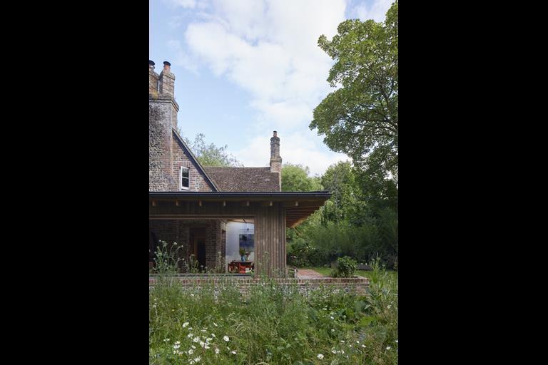 Cooke Fawcett reimagines historic mill house with new studio and ...